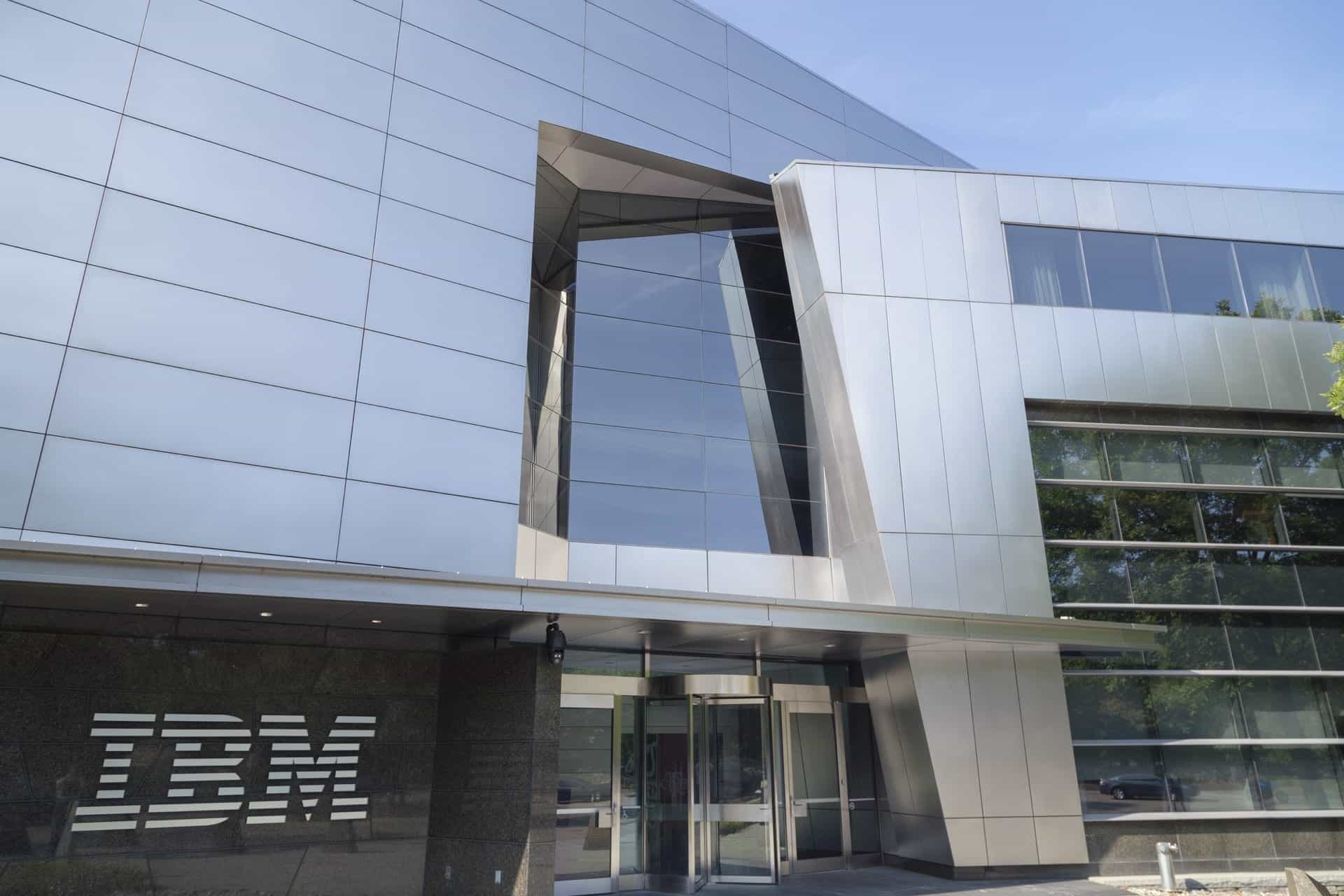 IBM Headquarters Zahner Innovation And Collaboration To Achieve The IBM Headquarters Zahner Innovation And Collaboration To Achieve The